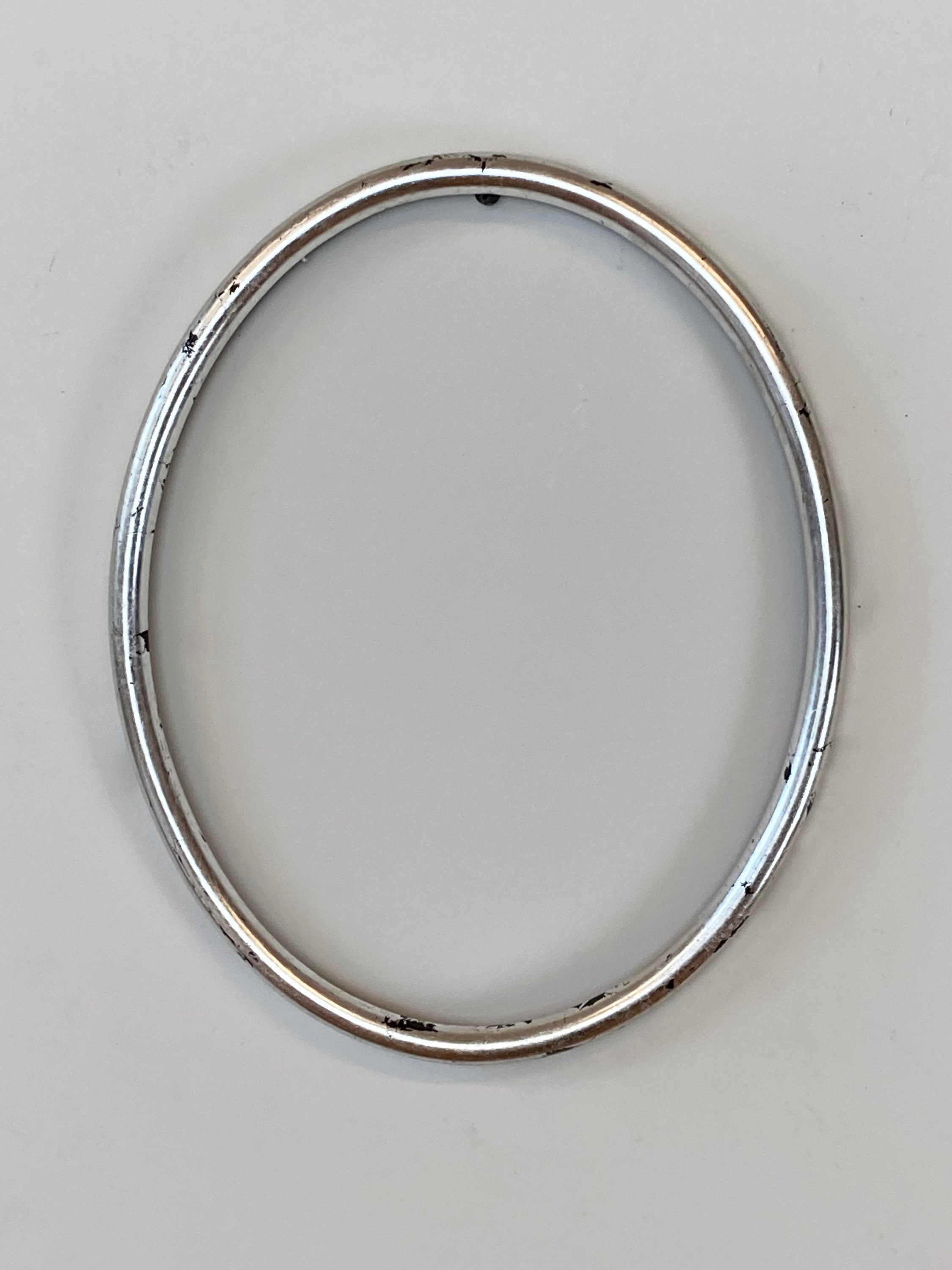 Antique Silver Leaf Picture Frame With a Contemporary Finish for a 10 ...