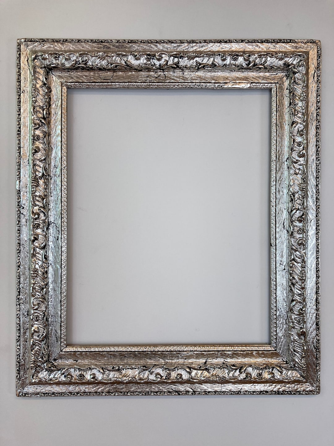 Antique Silver Leaf Picture Frame With a Contemporary Finish for a 20 ...