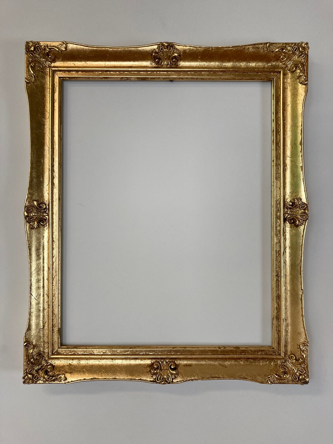 Antique Gold Leaf Picture Frame With a Contemporary Finish for a 20 X ...