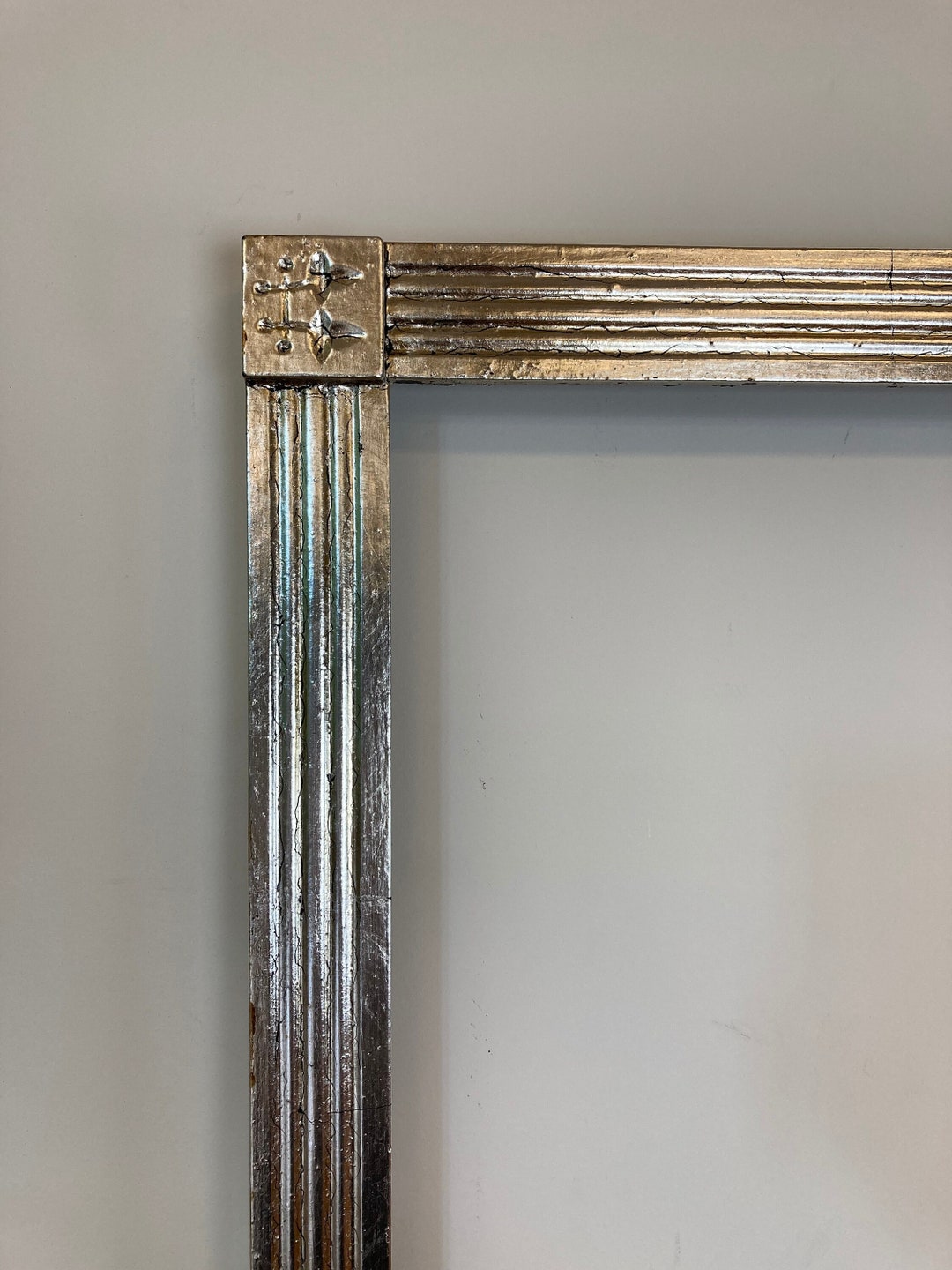 Antique Silver Leaf Picture Frame With a Contemporary Finish for a 30.5 ...