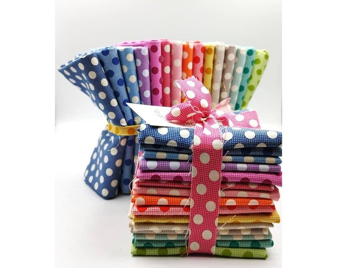 Tilda Medium Dots Basics Bundle of 15 Crafting Fabrics- Fat Quarter and ...
