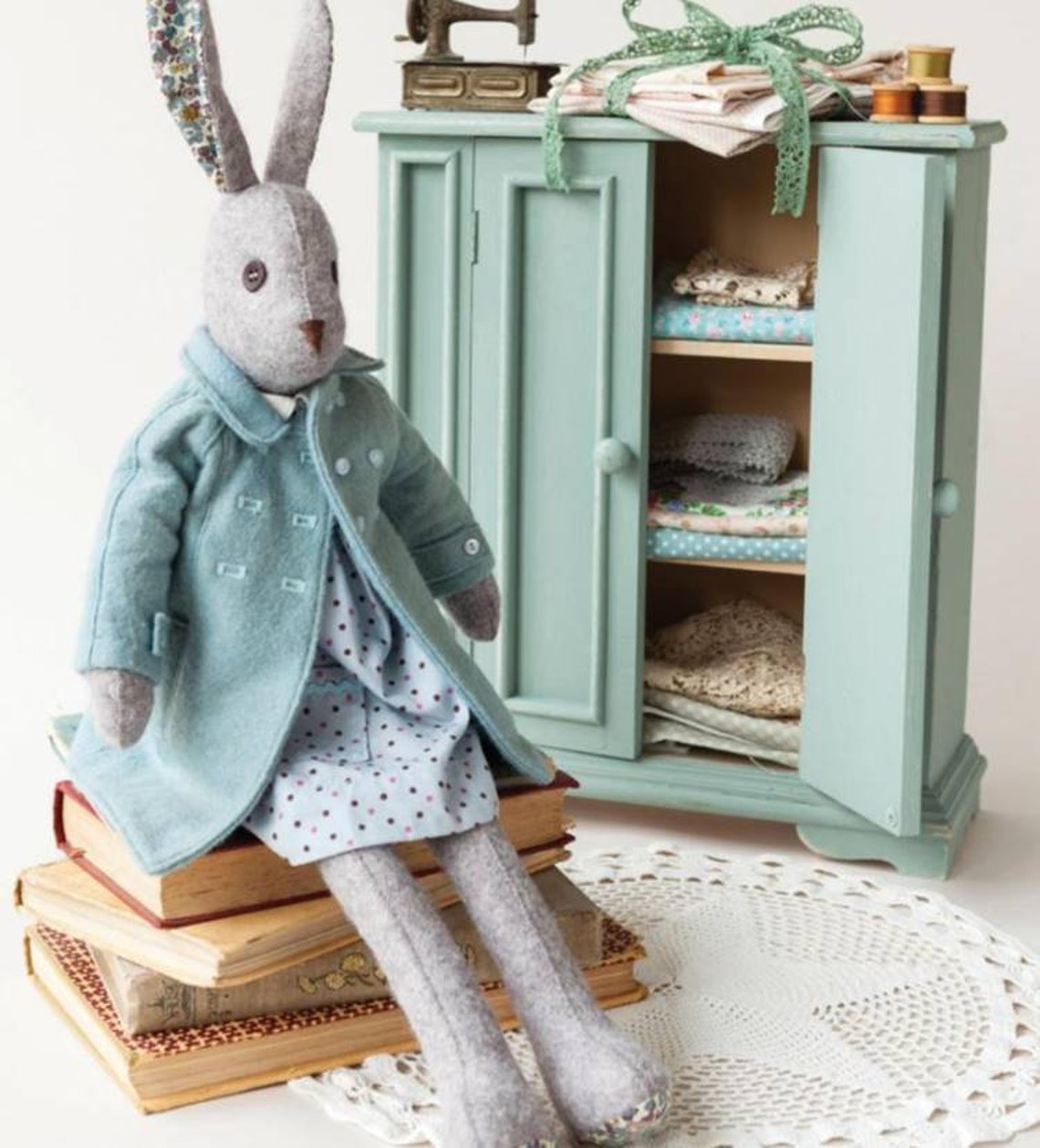 Making Luna Lapin: Sew and Dress Luna, a Quiet and Kind Rabbit With ...