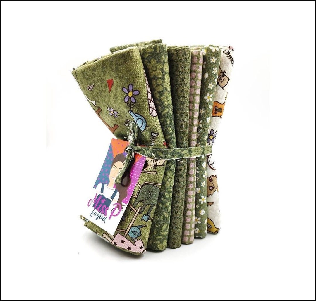 Lynette Anderson: Good Boy and Kitty - Fat Quarter Bundle of 6 Cream ...