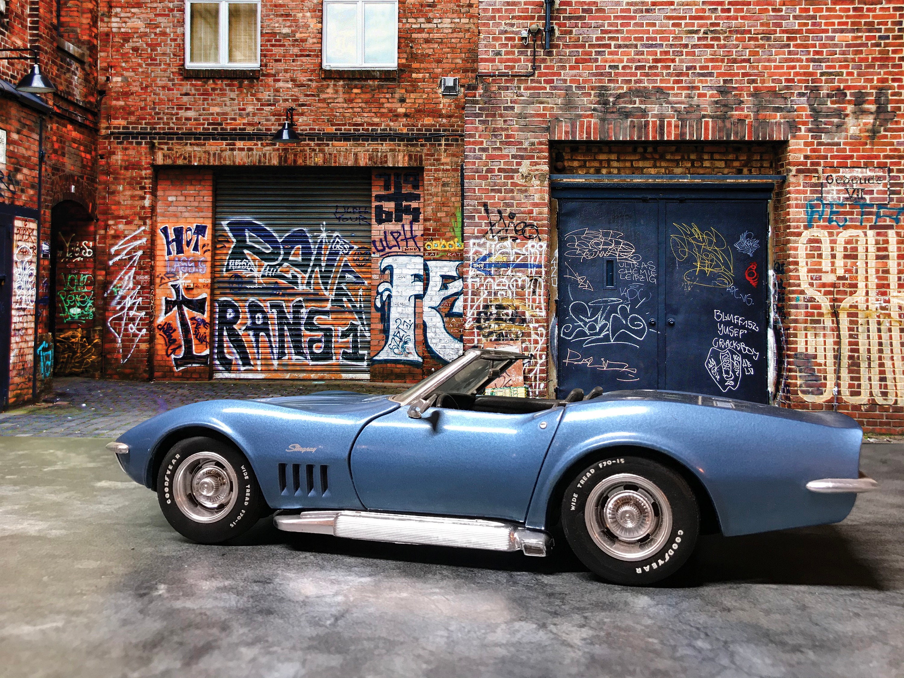 1:64 Scale Diorama Miniature Background Wall — Cars NOT Included ...