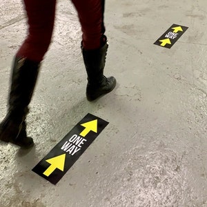 One Way Safety Floor Decals (10 per Pack) - One Way Floor Sign - One ...