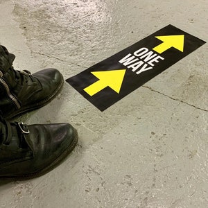 One Way Safety Floor Decals (10 per Pack) - One Way Floor Sign - One ...