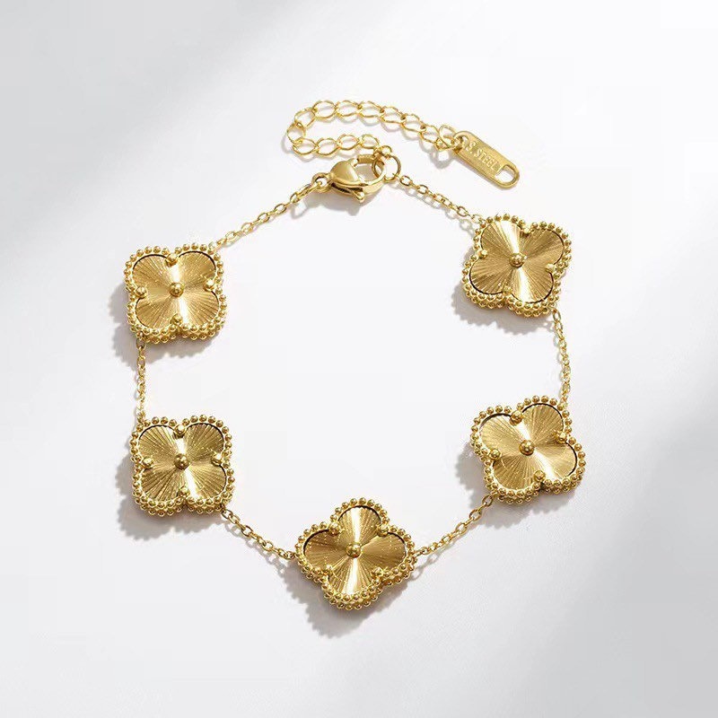 Gold Charm Motif Four Clover Bracelet and Clover Necklace Set - Etsy UK