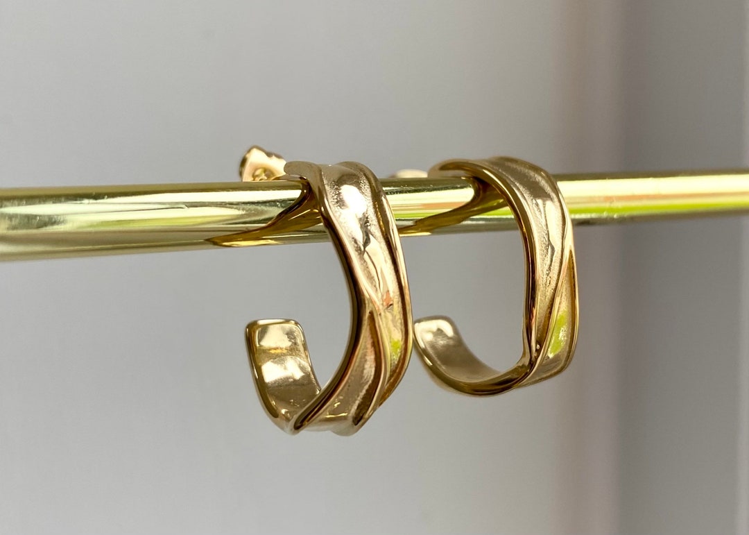 ERICA - Textured Hammered Open Hoop Earrings. Ripple Earring. Minimal ...
