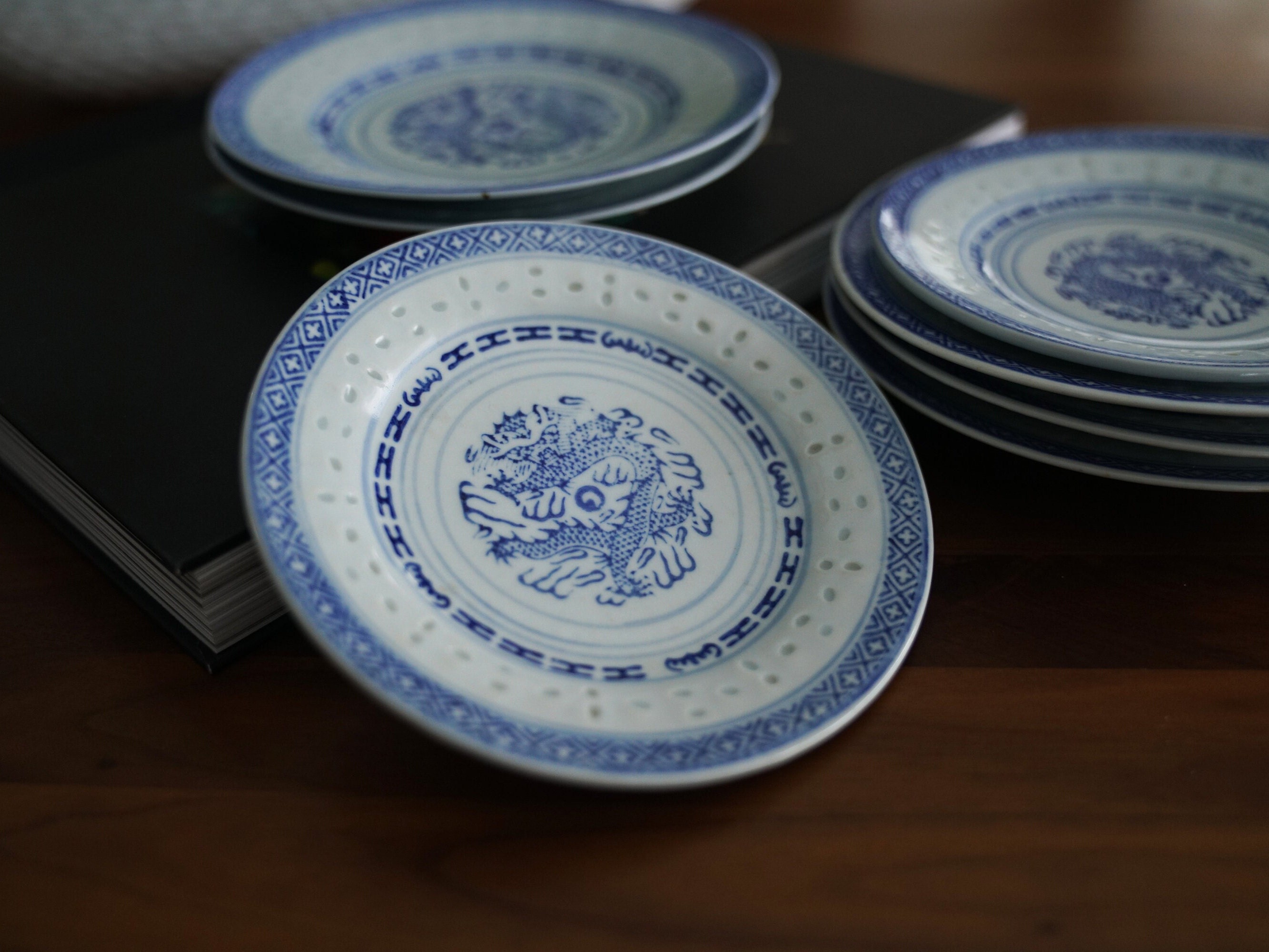 7 Chinese Rice Grain Dragon Pearl Dinner Plates, Blue, White Porcelain ...