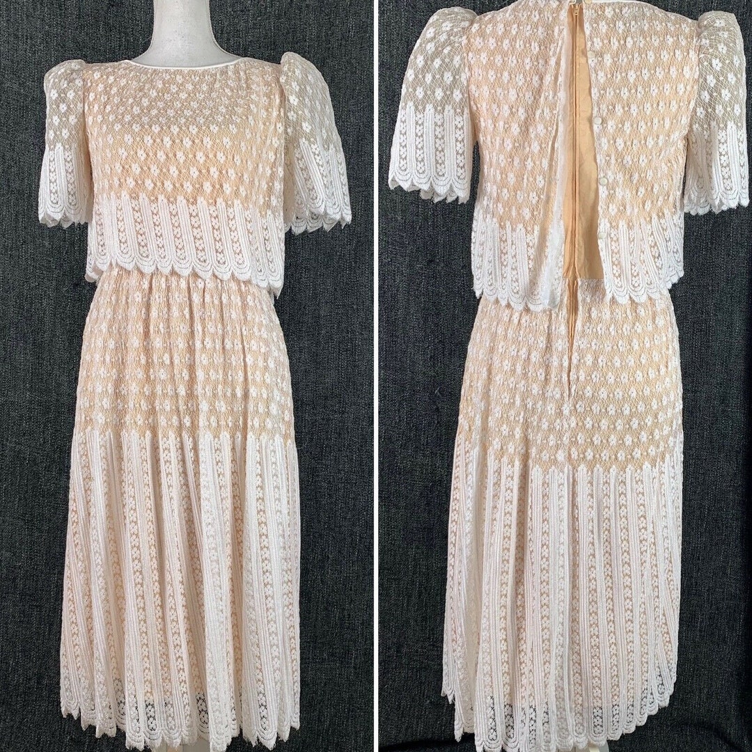 Vintage Medium Dress Lace Puff Shoulders Knee Length White Peach ...