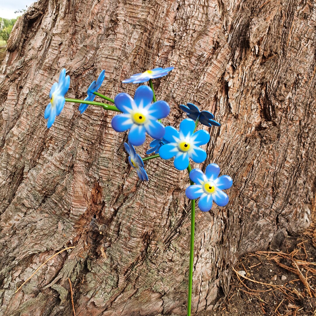 Hand Crafted Flower -small Forget Me Not Design. Outdoor Metal Flowers ...
