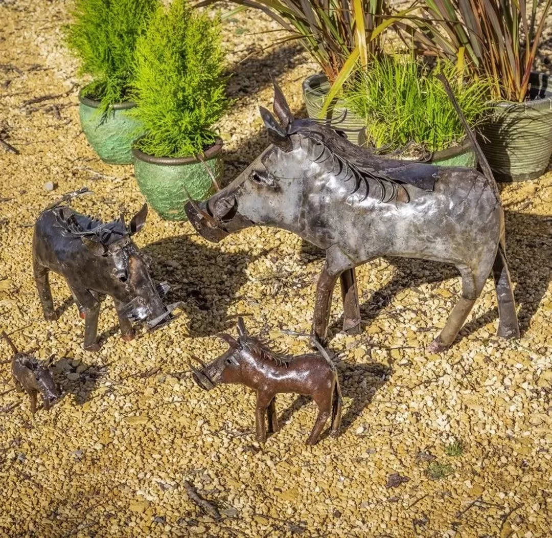 Handcrafted Recycled Metal Warthog Sculpture. Outdoor Garden Statues ...