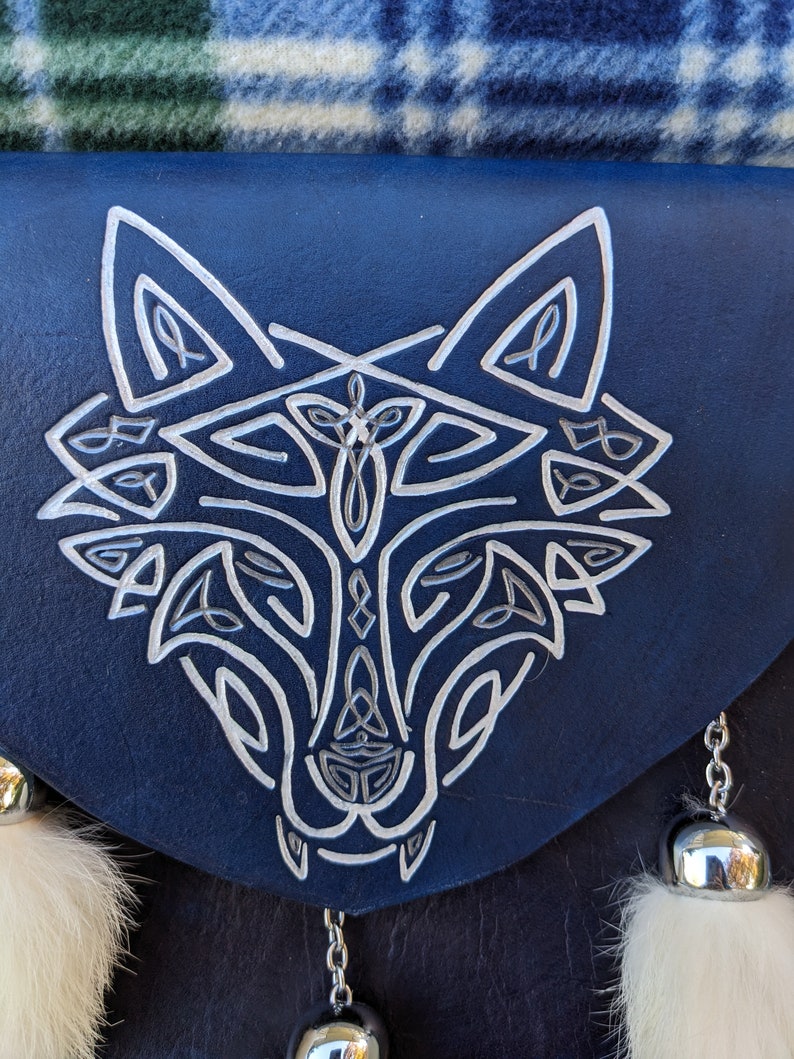 Silver Wolf Leather Sporran With Rabbit Fur Tassels for Kilt - Etsy