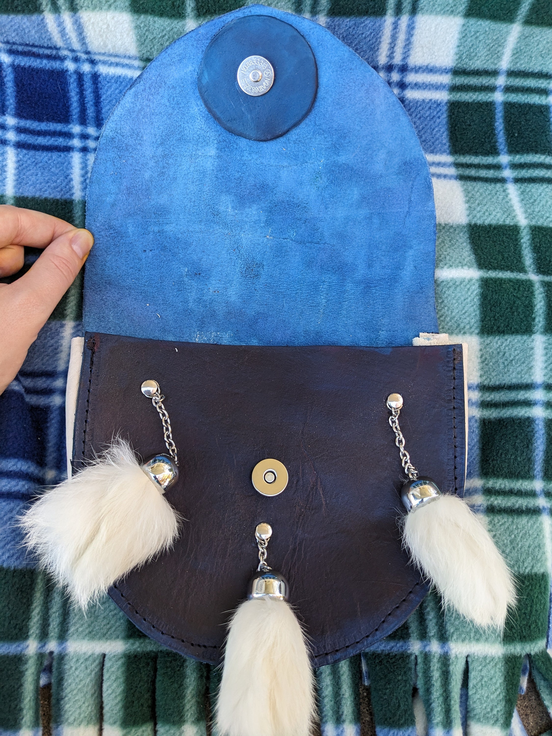 Silver Wolf Leather Sporran With Rabbit Fur Tassels for Kilt - Etsy