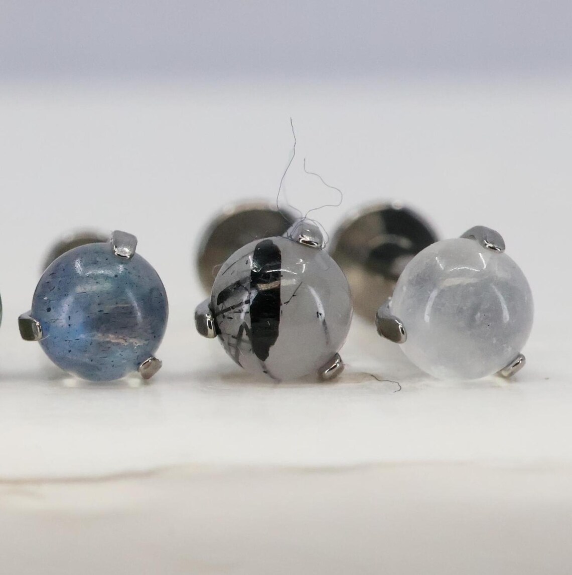 Titanium ASTM F136 Claw Fit Natural Stone Ball Internally Threaded 1 ...