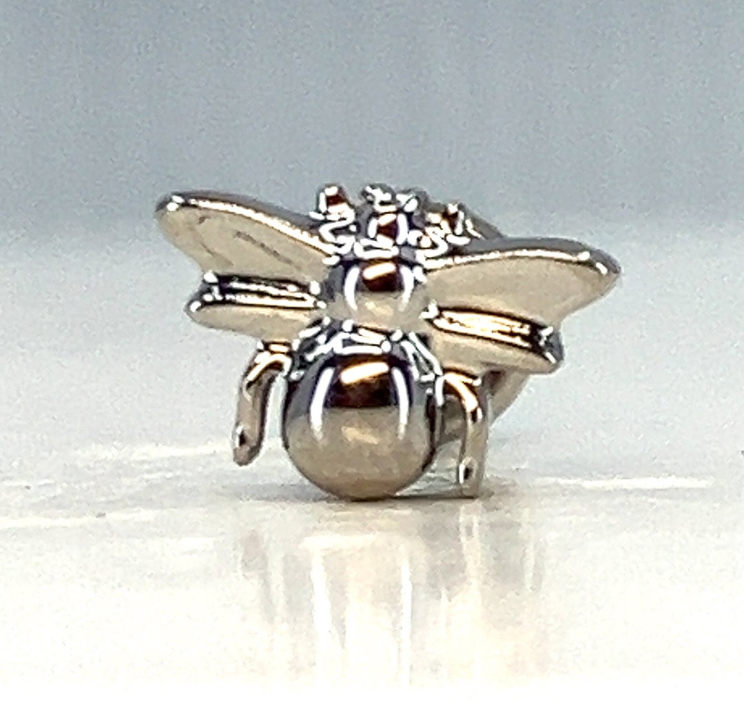 Titanium ASTM F136 (in05) Bee, Beetle, Flying Bug Internally Threaded 1 ...