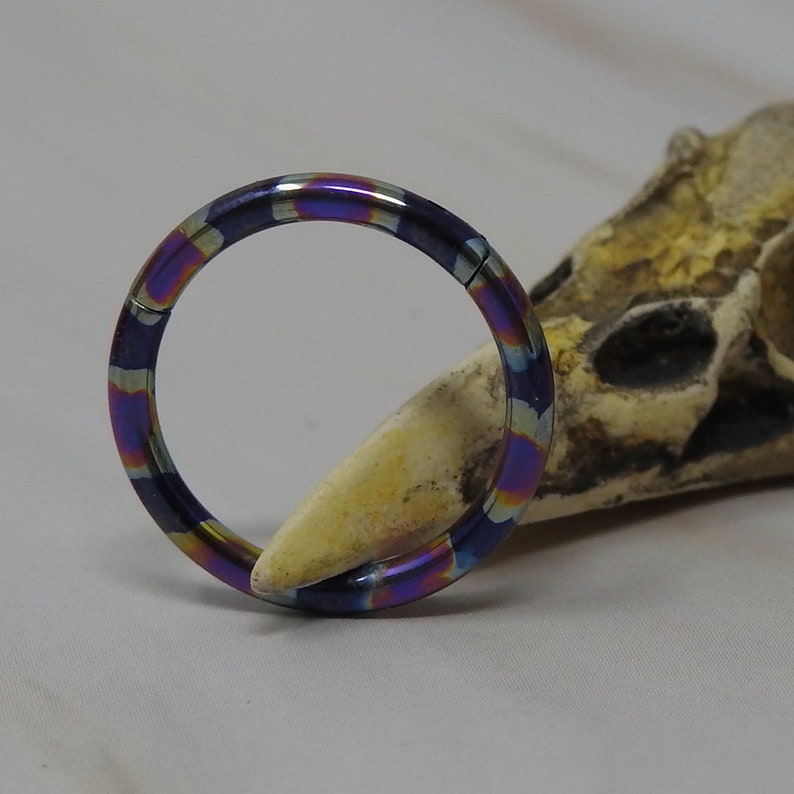 Titanium ASTM F136 "bewitched" Oil Slick Clicker 0.8mm 1.6mm (20g-14g ...