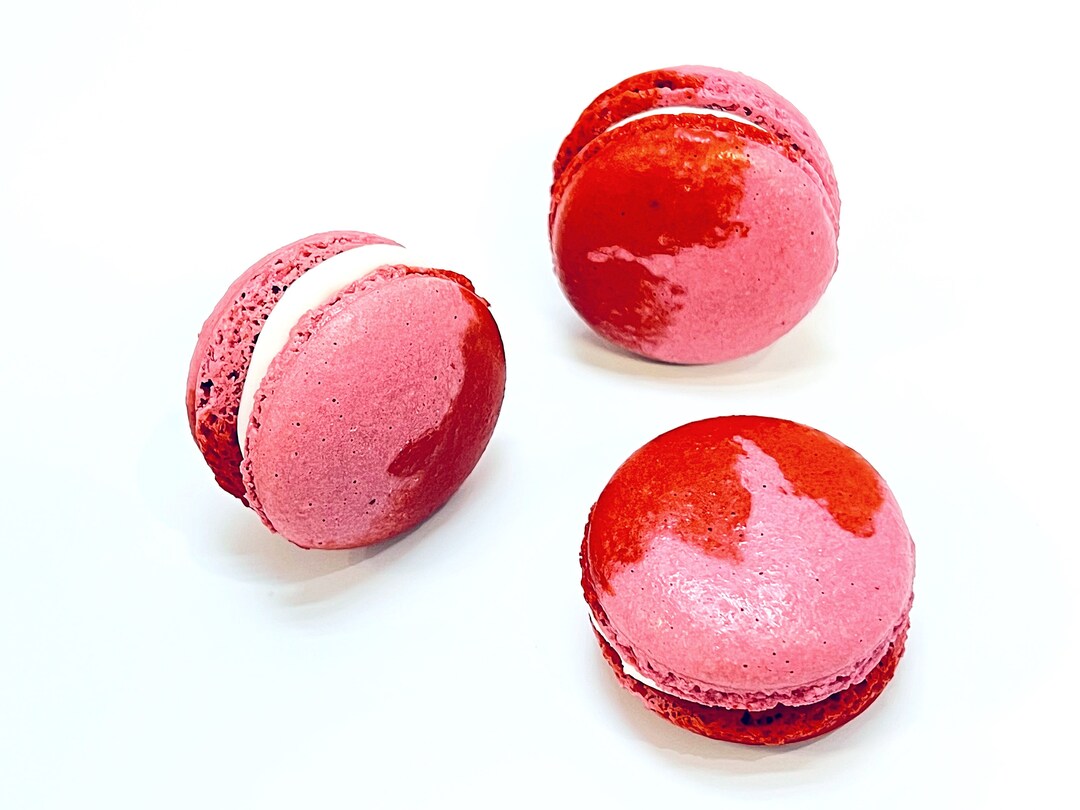 6 Pack Cranberry & Prune Macarons - Etsy