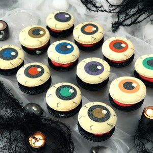 Halloween Eyeball Macarons - Etsy