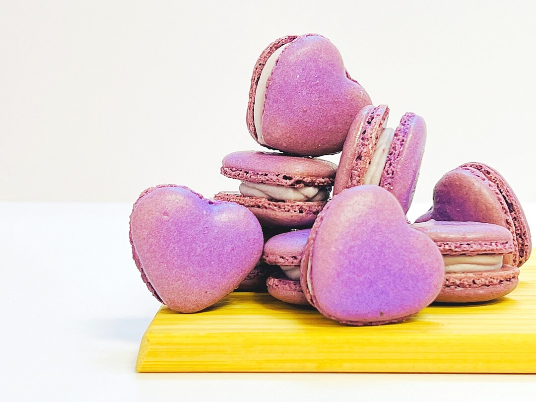 Purple Heart French Macarons | Ideal for Valentine's Day Gifts ...