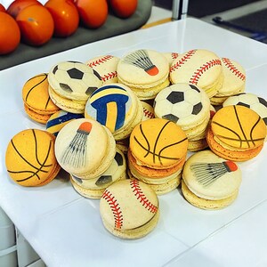 Customizable Basketball-themed French Macarons – Pick Your Favorite ...