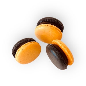 6 Pack Sweet & Spicy Delight: Chocolate Peach Habanero Macarons - Etsy
