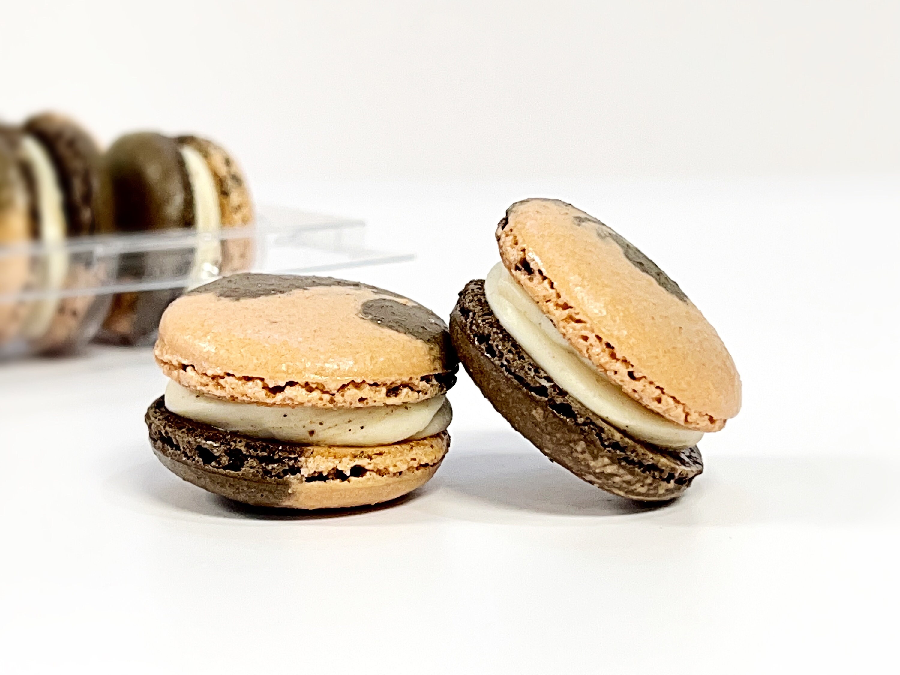 6 Pack Rum and Raisin French Macarons - Etsy