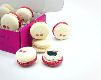 6 Pack Strawberry Sundae French Macarons - Etsy