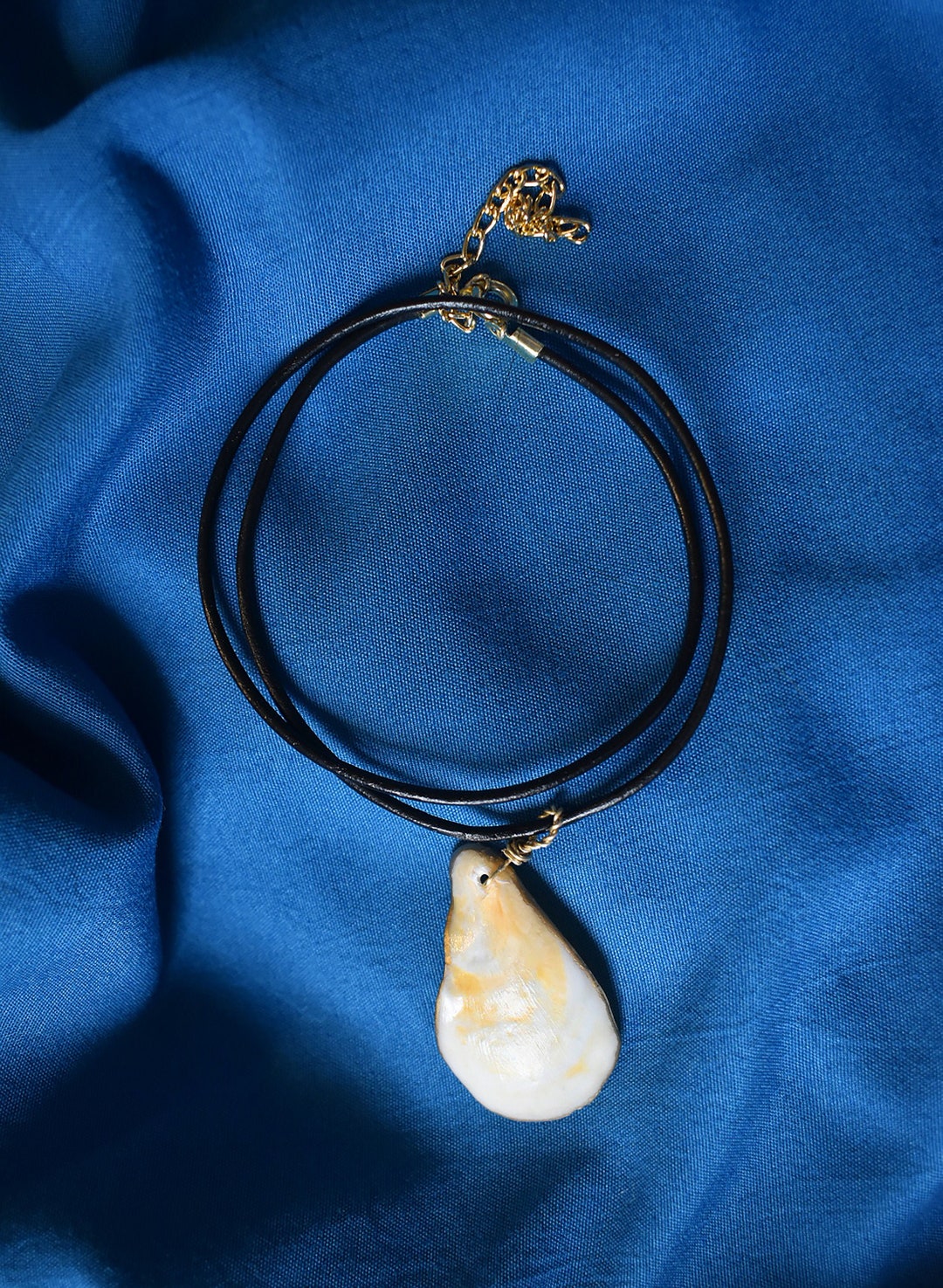 Yellow Sea Shell Necklace East Coast Shell Golden Accents Bohemian ...