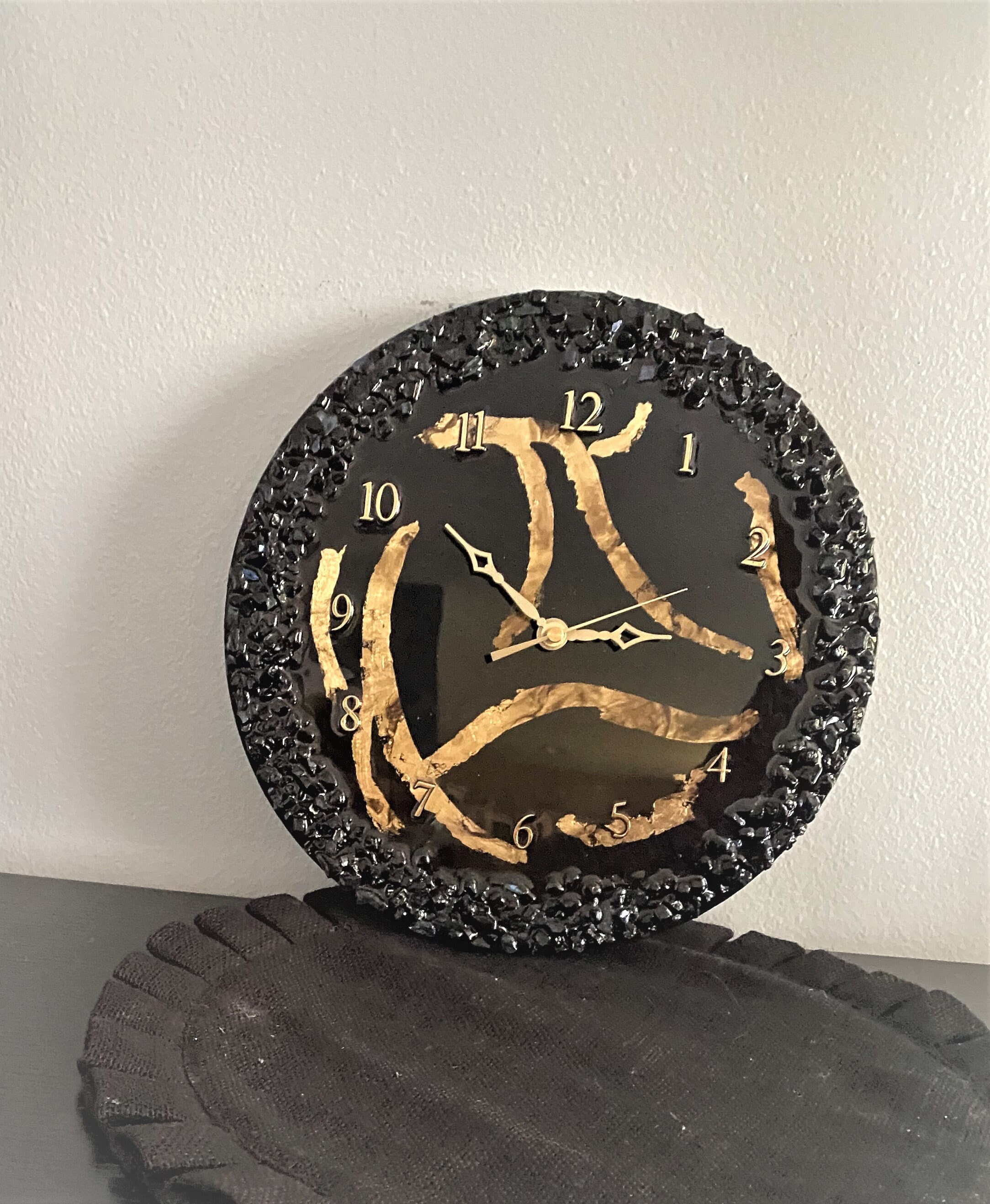 Black and Gold Wall Clock 12 Resin Round Clock Elegant - Etsy