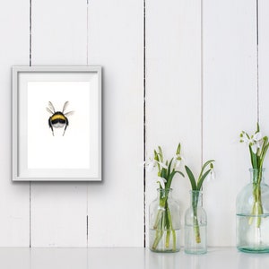 PRINT Flying Bumblebee, Bumblebees Butt, Realistic Bumblebee Wall Art, Zoological Illustration ...