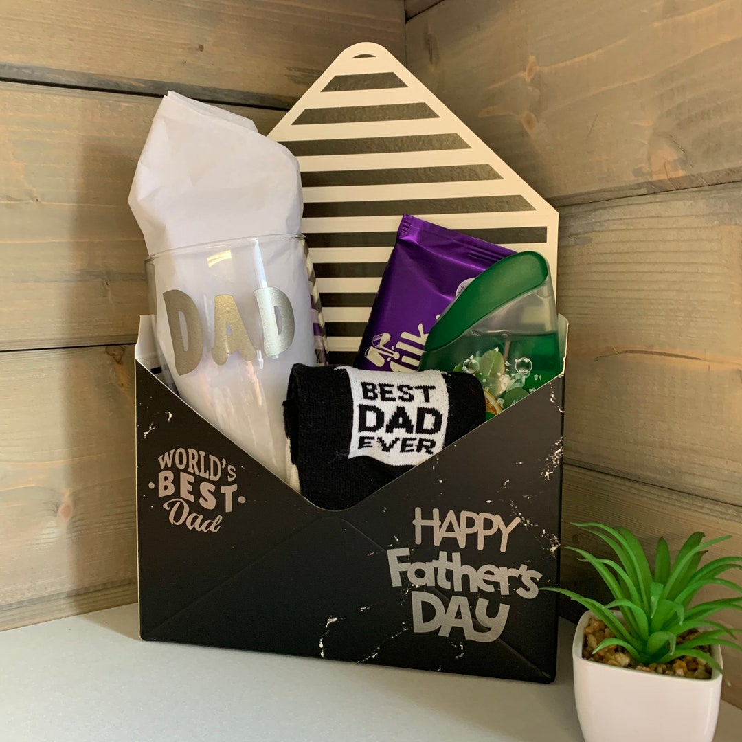 Father’s Day Hamper for Dad, Personalised Gift Hamper for Him, World’s ...