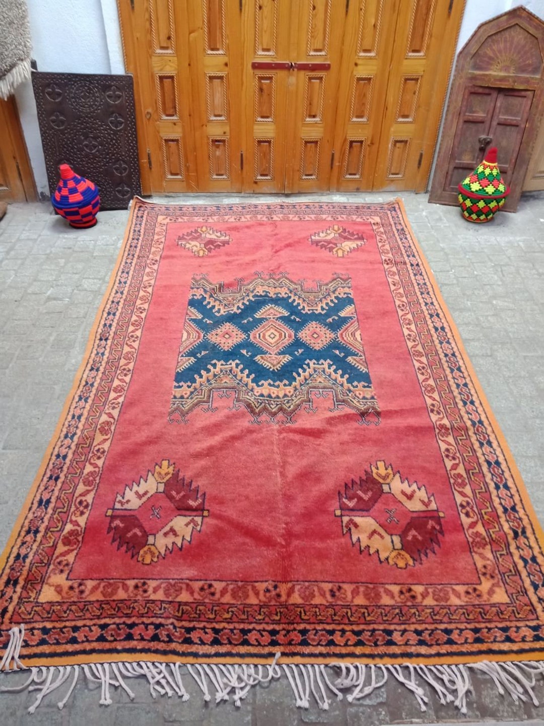 Vintage Glaoui Rug - Moroccan Taznakht Rug. Handmade Wool Rug ...