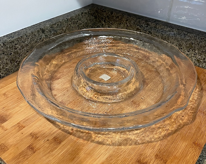 Crate and Barrel Orion Chip & Dip, Textured Clear Glass 15 Inch Bowl ...