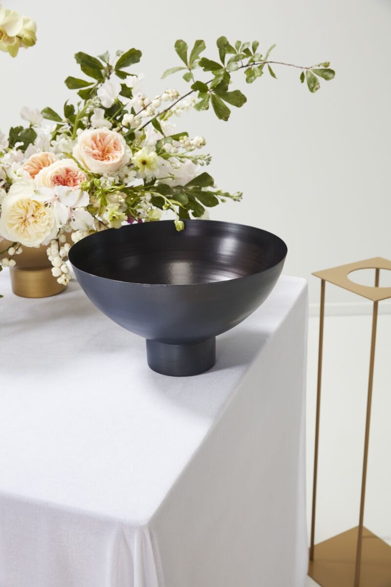 Dark Grey Metal Harlow Stand Elevated Modern Wedding Reception Decor ...