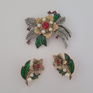 Vintage Avon Floral Set Intricate Brooch and Matching Clip-on Earrings ...
