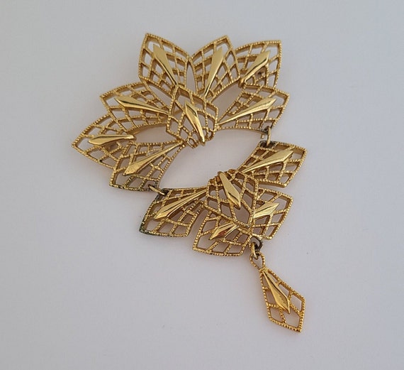 Vintage Monet Massive Brooch Goldtone Delicate Modern… - Gem