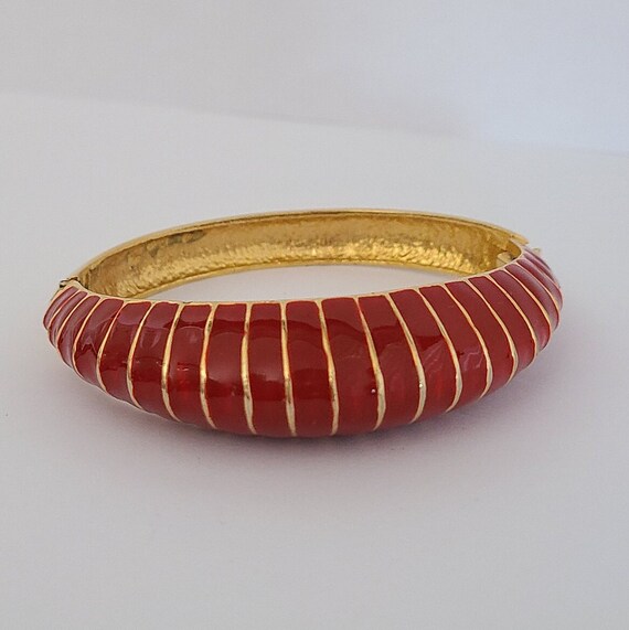 vintage bangle goldtone with - Gem