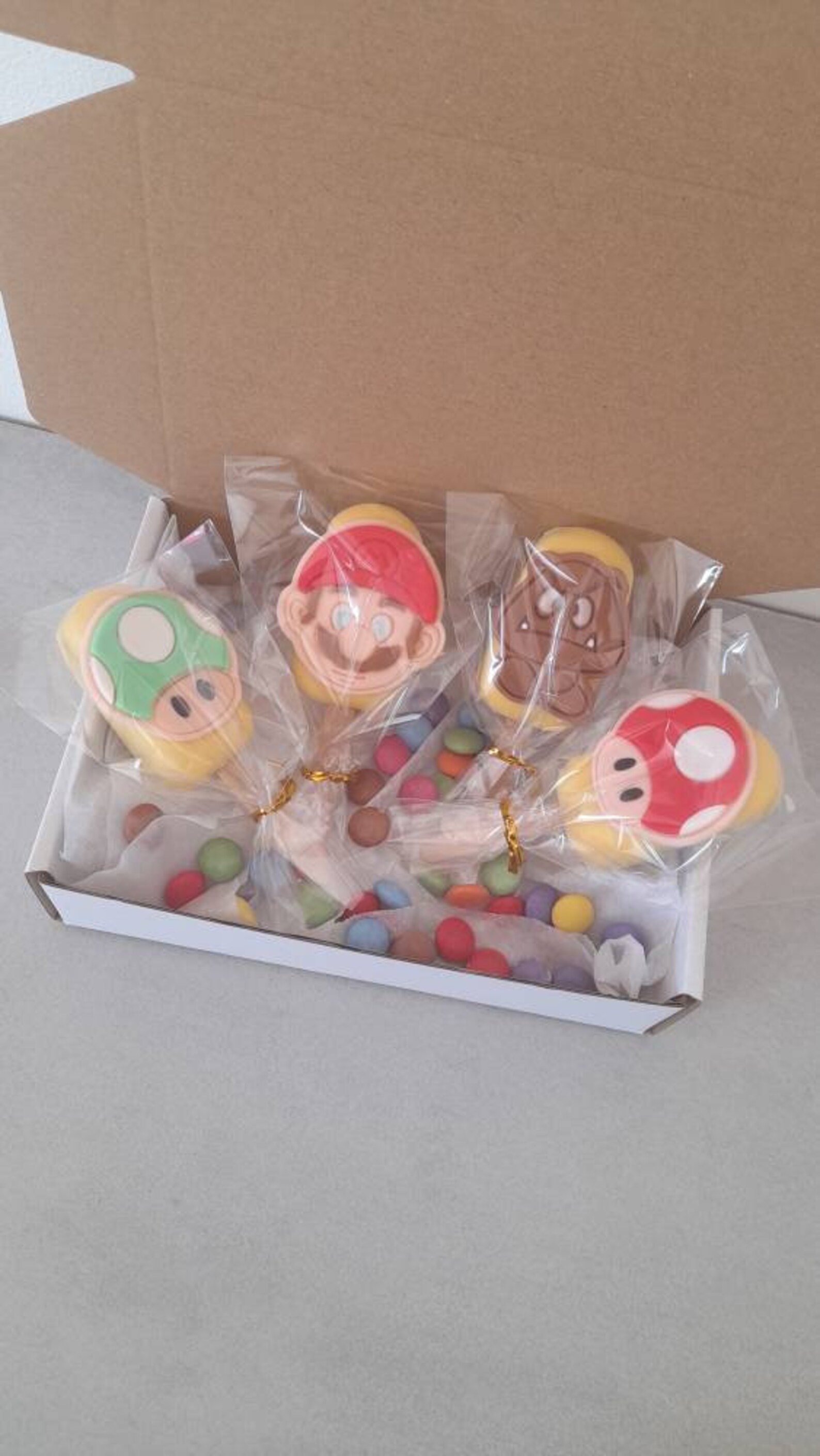 Mario cakesicles kids birthday table setting popsicles - Etsy Nederland