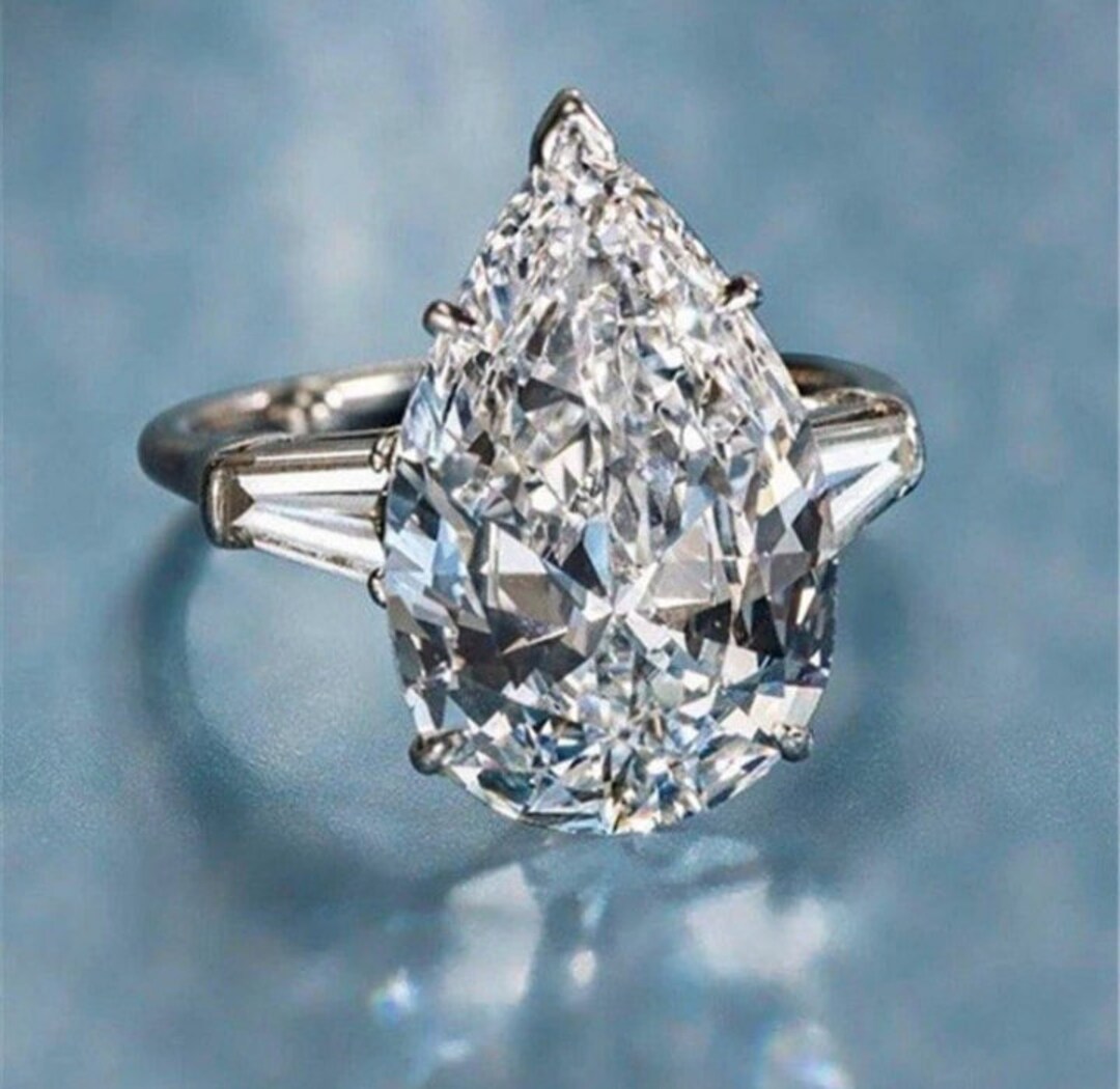 Tear Dropped Diamond Ringthree Diamond Wedding Ring Gorgeous - Etsy