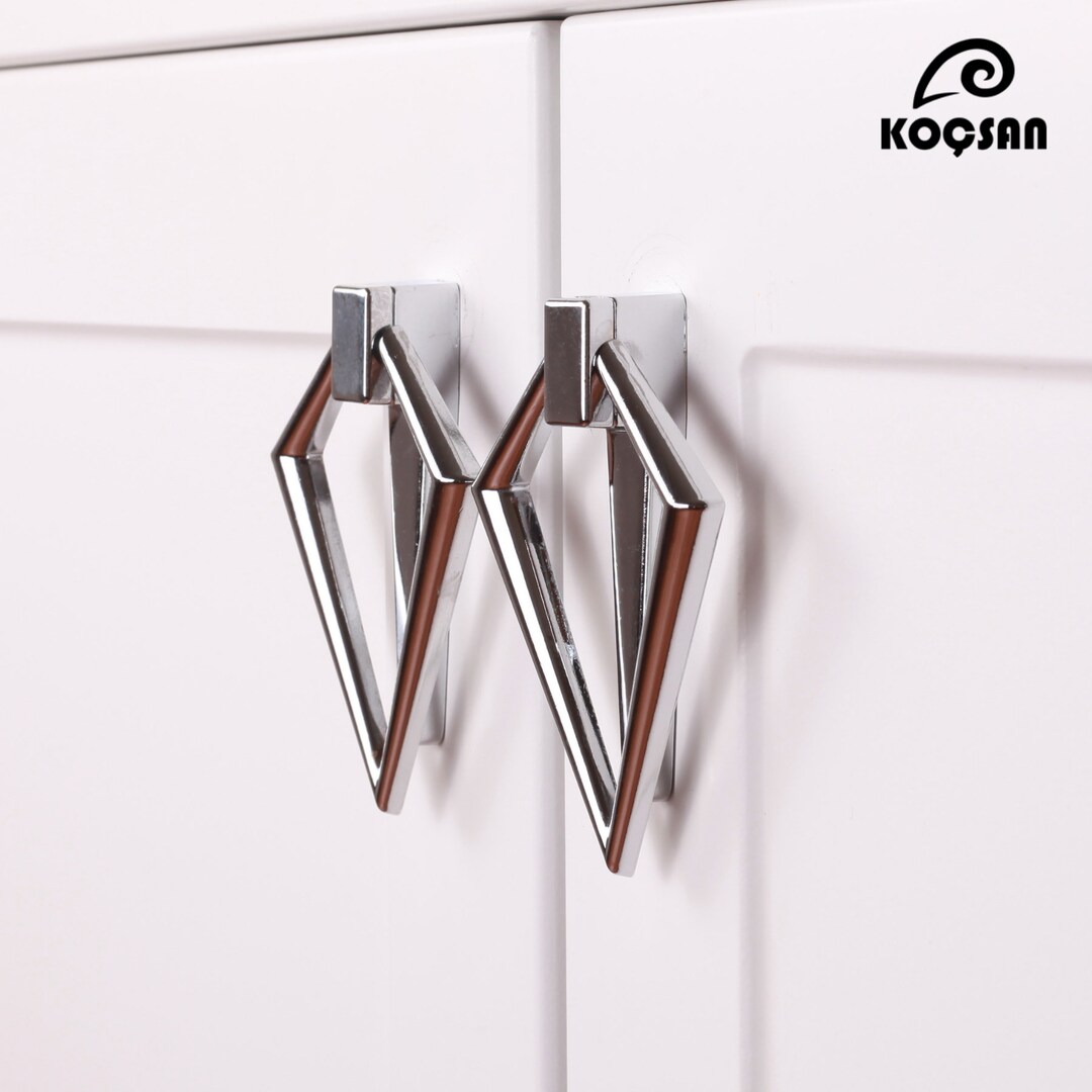Luxury Triangle 32 Mm Chrome Cabinet Pulls, Cabinet Hardware, Drasser ...