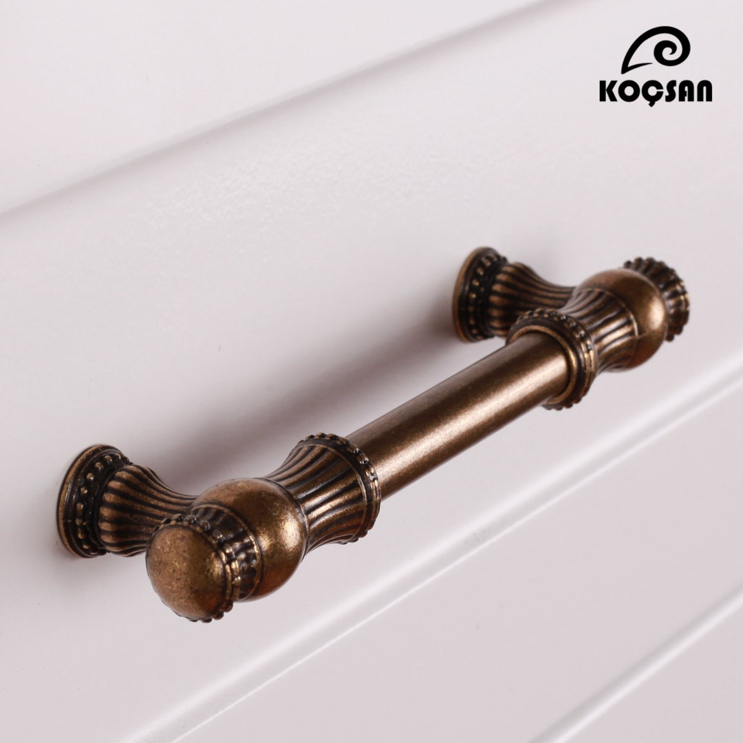 Classic Antique Bronze Cabinet Handles, Cabinet Hardware, Dresser Pulls ...