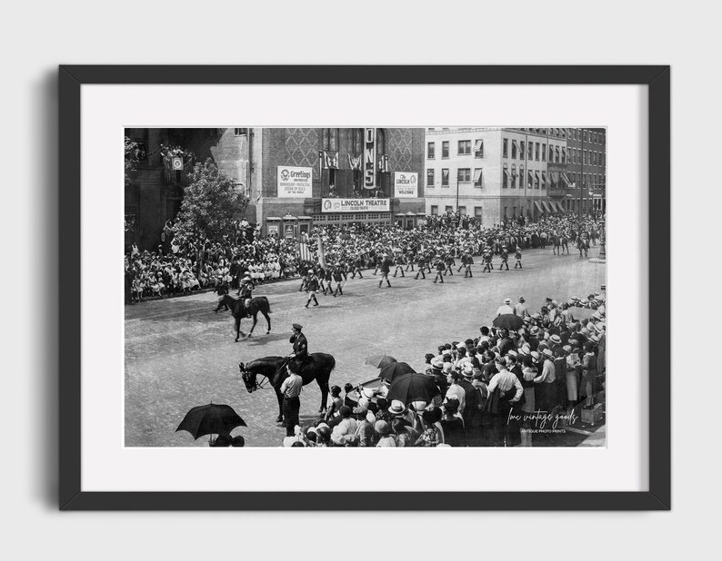 Elks Parade Photo Print | Black Americana | 1930s Spectators ...