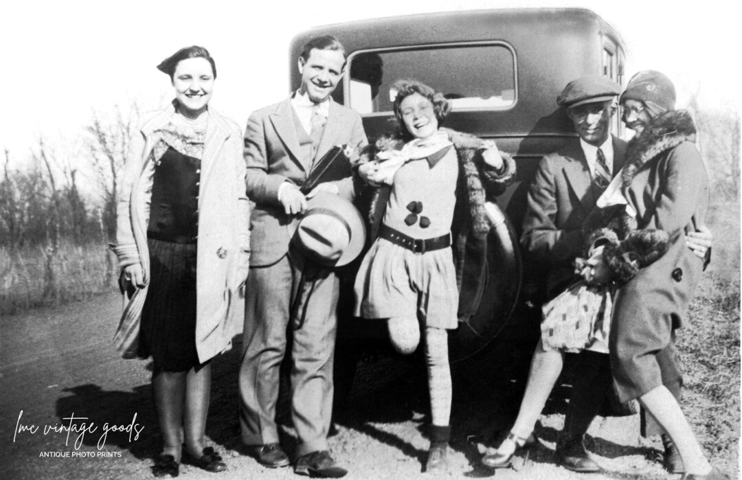 1920s Flapper Group Photo Reprint | Roaring 20s Flapper Prohibition ...