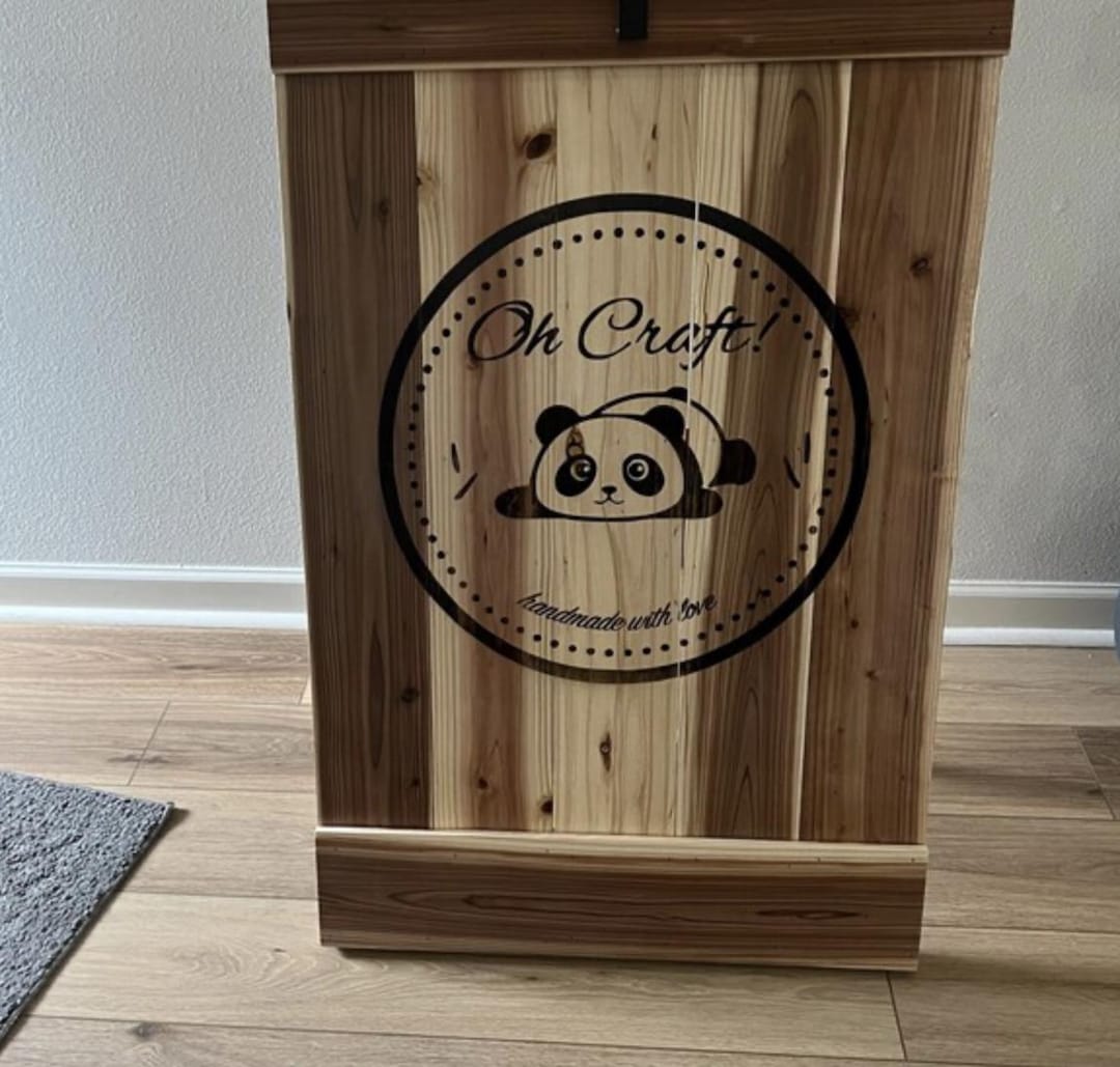 Handcrafted Cedar Wreath Making Easel: Customizable 40"x30" Craft ...