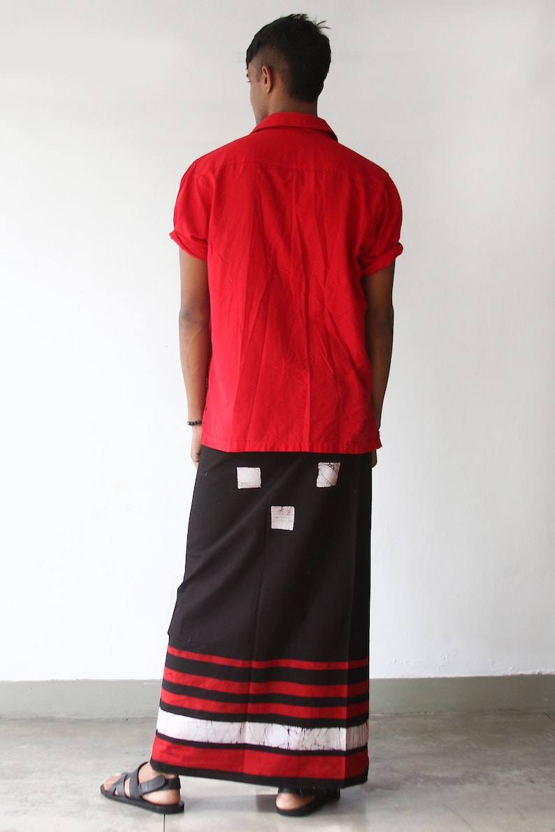 Batik Sarong Longyi Malong Unisex One Size Handmade Black & Red Design ...