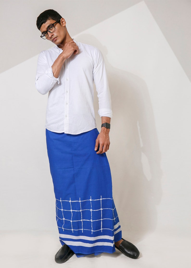 Batik Sarong Longyi Malong Unisex One Size Handmade Black Blue Sarong ...
