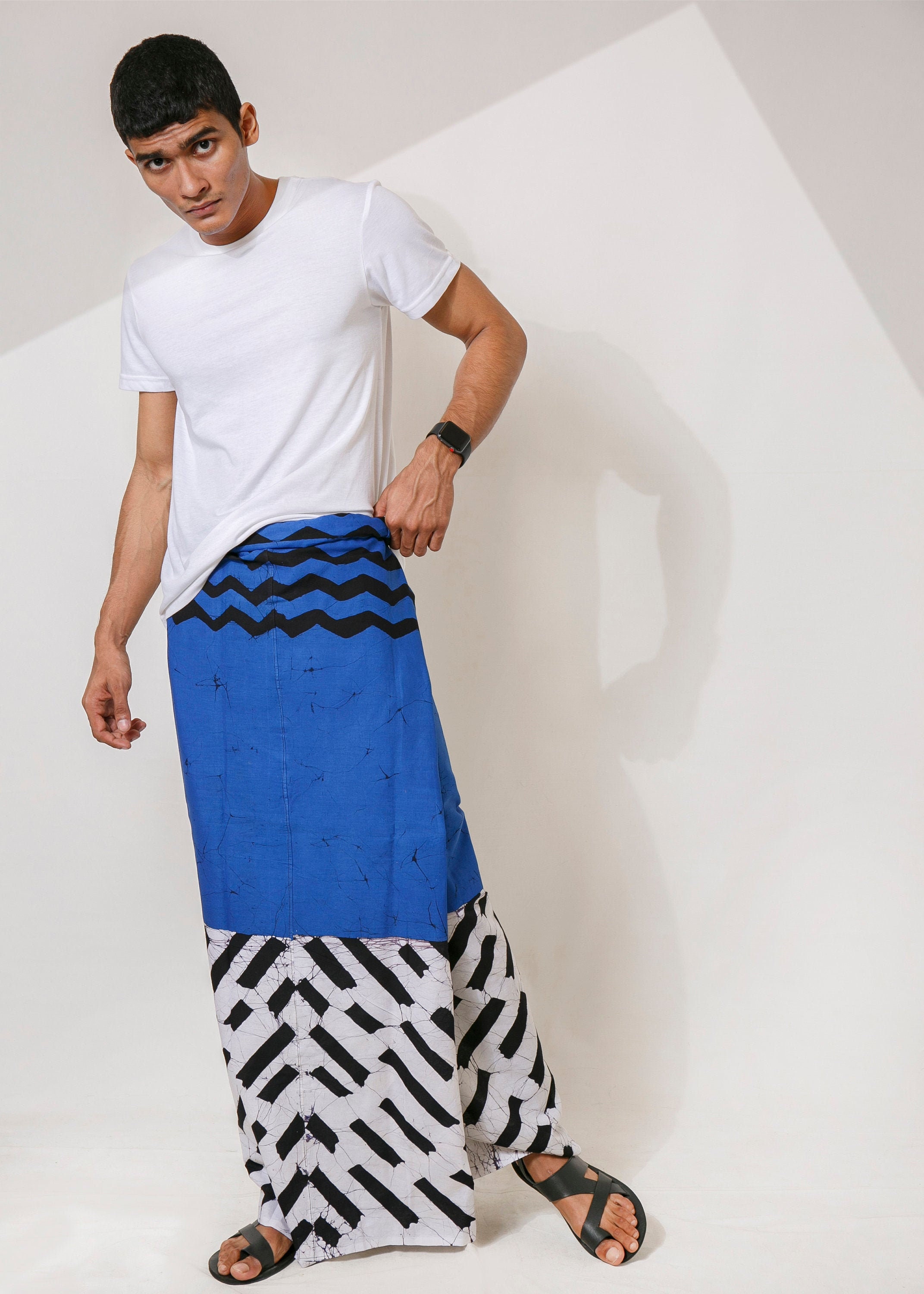 Batik Sarong Longyi Malong Unisex One Size Handmade Blue & White Design ...