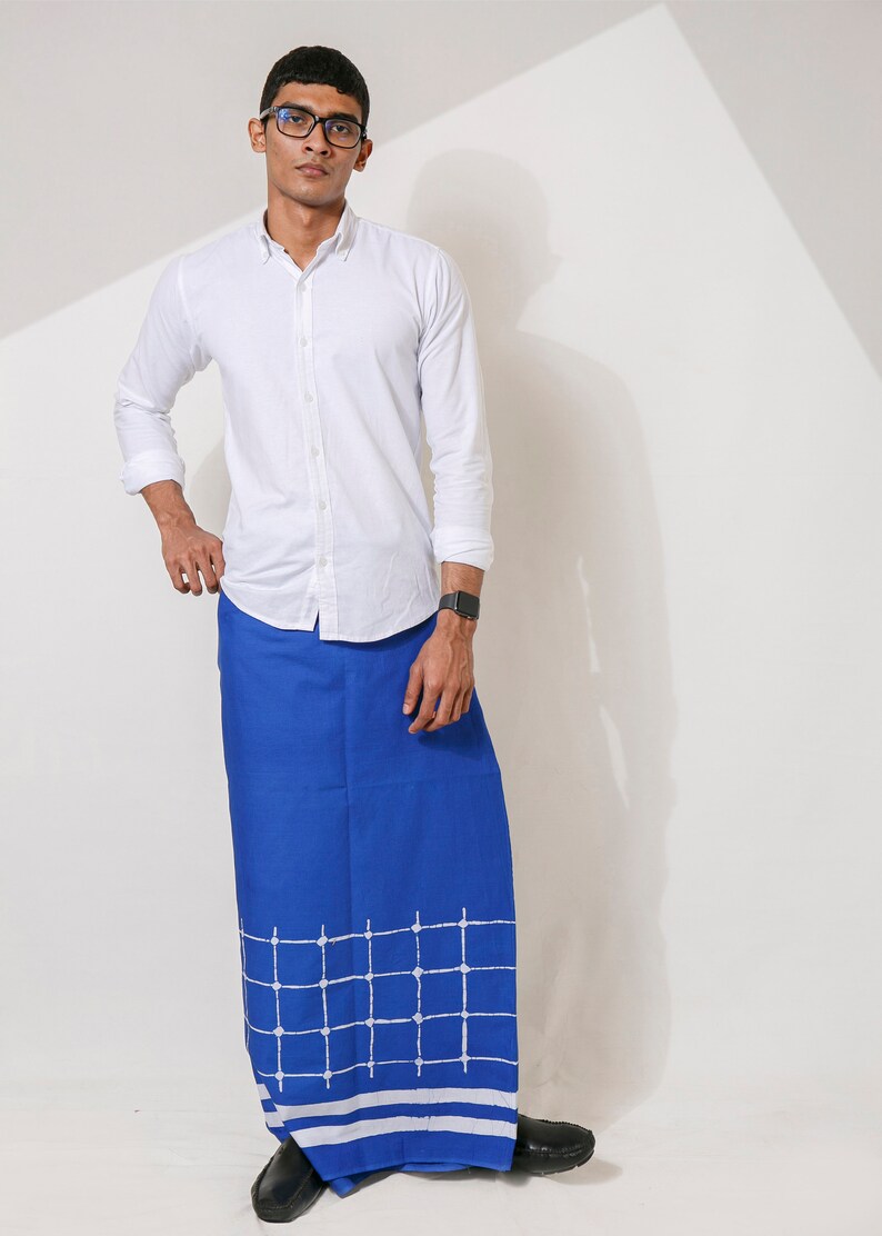 Batik Sarong Longyi Malong Unisex One Size Handmade Black Blue Sarong ...