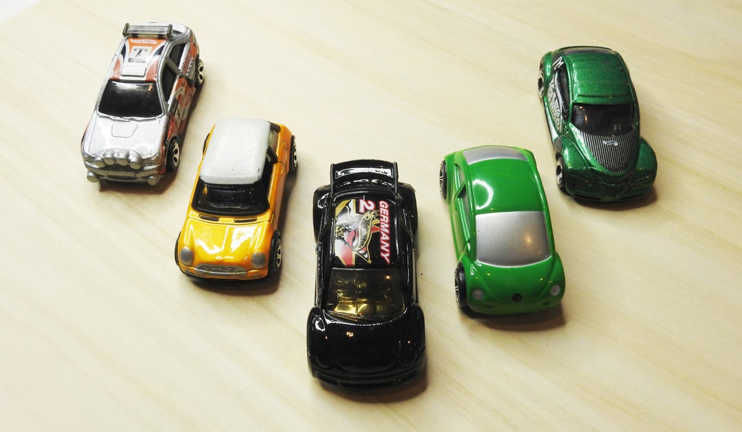 Classic and Contemporary Diecast Collection: Hot Wheels and Matchbox ...